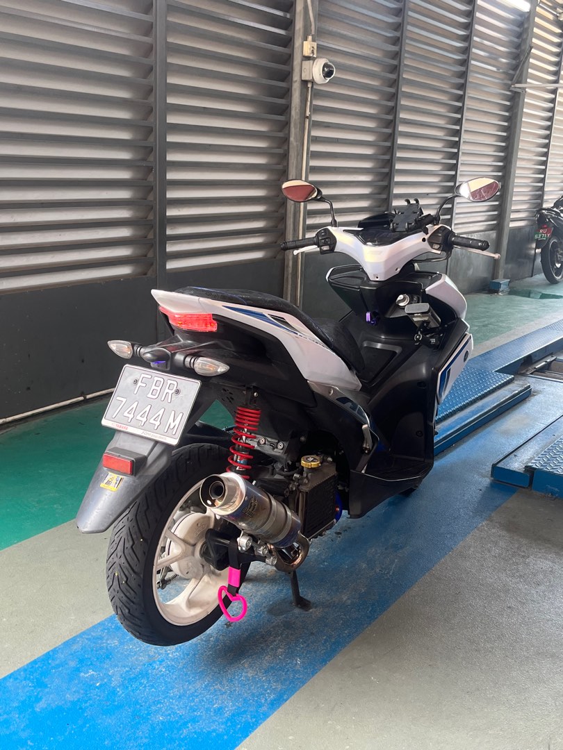 Aerox titanium blue sp tadao exhaust, Motorcycles, Motorcycle ...