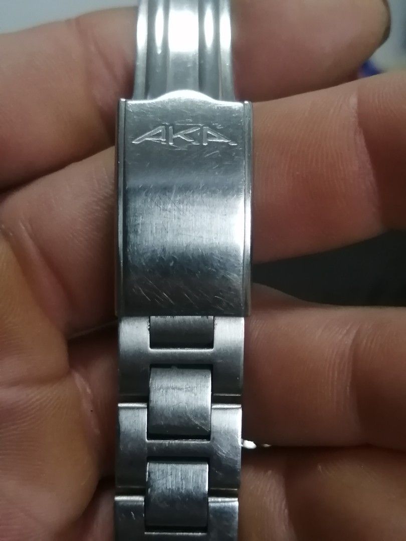 Authentic vintage AKA Alba V657-6030 by Seiko Quartz Black Dial Men's ...