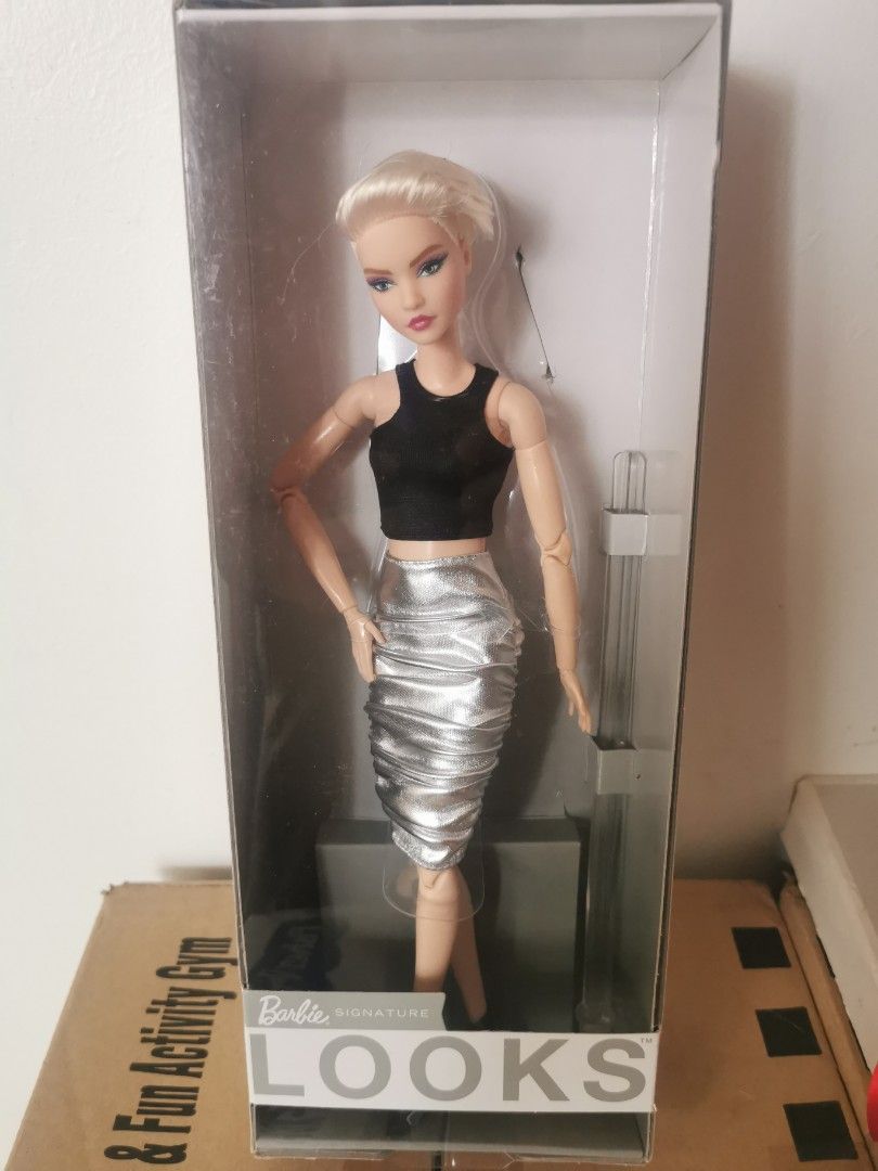 Barbie Signature Looks Doll Blonde Pixie Cut, Hobbies & Toys, Toys ...