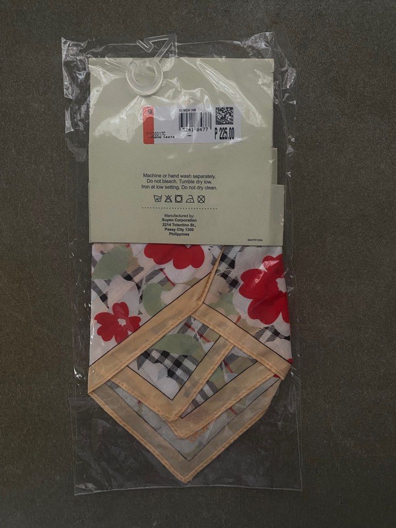 Bench Handkerchief, Men's Fashion, Watches & Accessories, Handkerchief ...