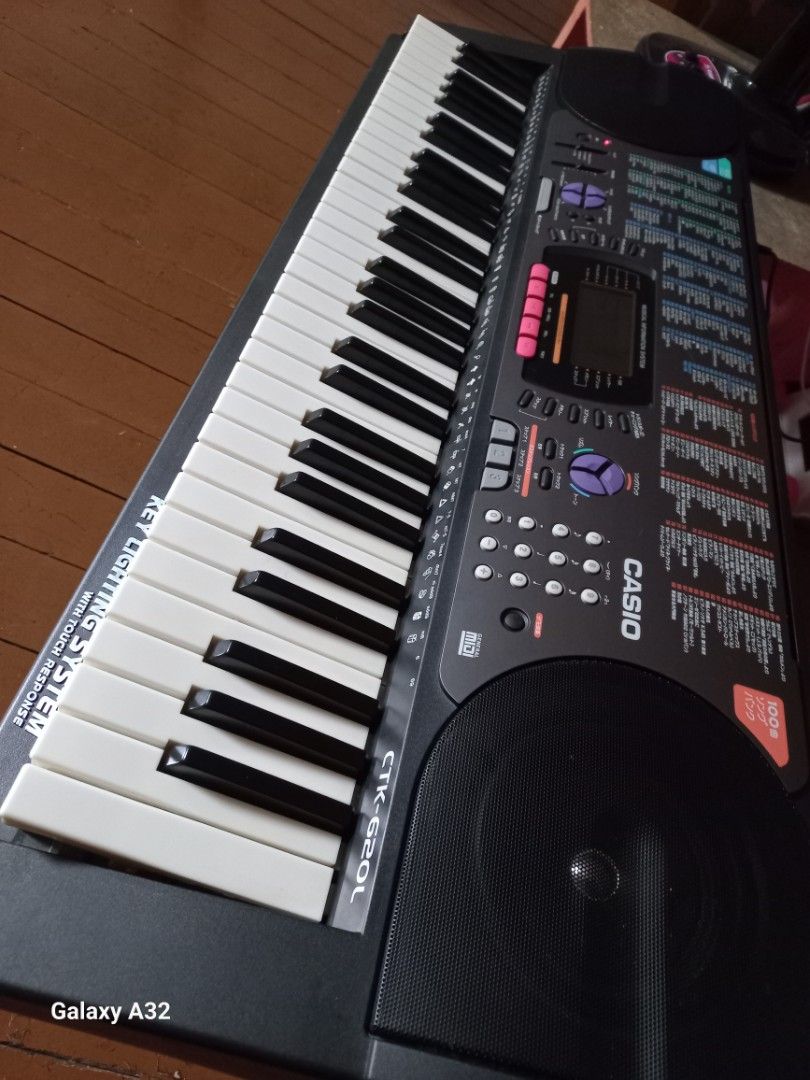 Casio CTK-620L Touch Response 61-Key Piano Keyboard, Hobbies & Toys ...
