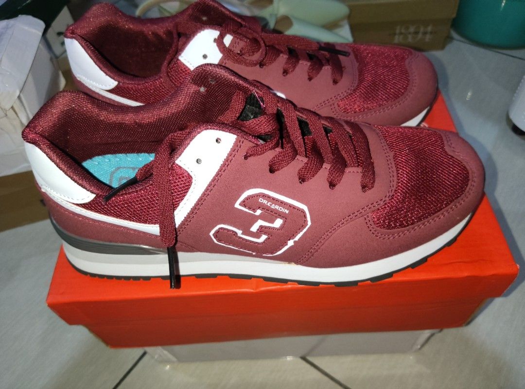 Dr. Cardin maroon shoes, Women's Fashion, Footwear, Sneakers on Carousell