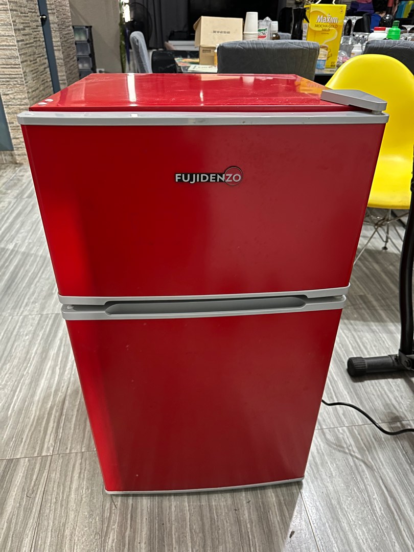 Fujidenzo 3.5 cu. ft. Mini Refrigerator (Lucky Red), TV & Home ...