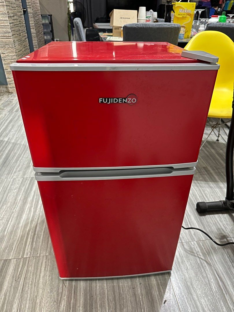 Fujidenzo 3.5 cu. ft. Mini Refrigerator (Lucky Red), TV & Home ...