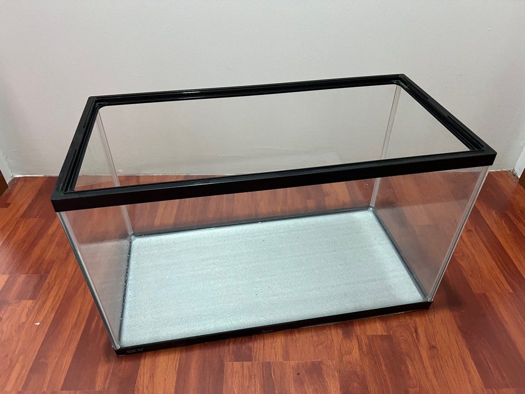 GEX Marina 600 Black (Fish Tank), Pet Supplies, Homes & Other Pet ...