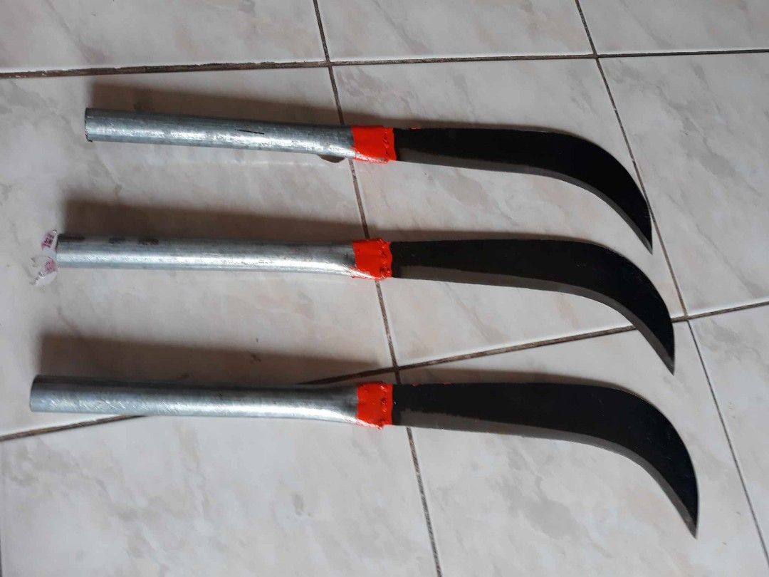 Halabas / Sickle Pang Gapas ng damo Steel Handle, Furniture & Home ...