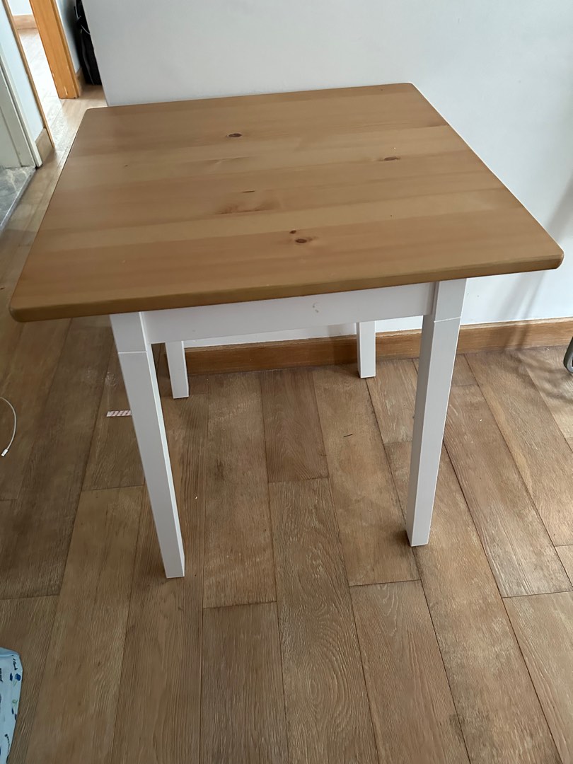 Ikea Pinntorp Table, 傢俬＆家居, 傢俬, 桌子 - Carousell