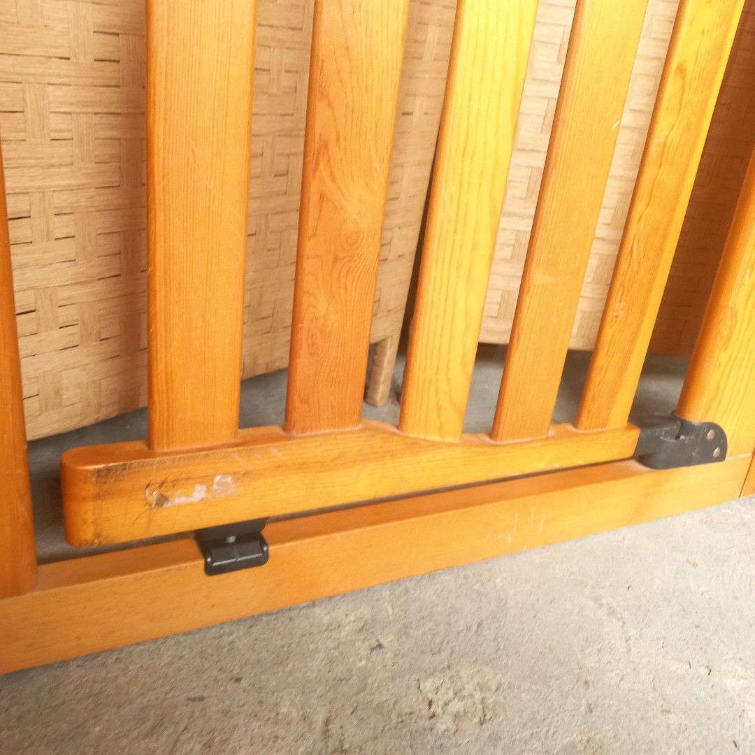 Katoji solid wood safety gate, Babies & Kids, Baby Nursery & Kids ...