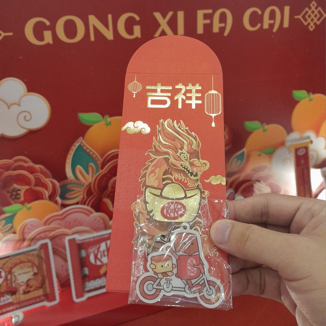 "Kit Kat" 2024 CNY AngPao & Keychain, Hobbies & Toys, Collectibles ...