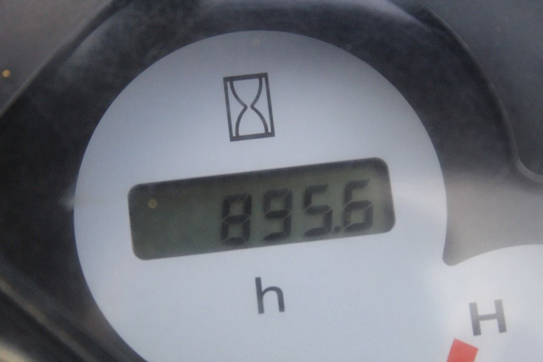 KOMATSU PC35MR-2 HYDRAULIC EXCAVATOR, Commercial & Industrial ...