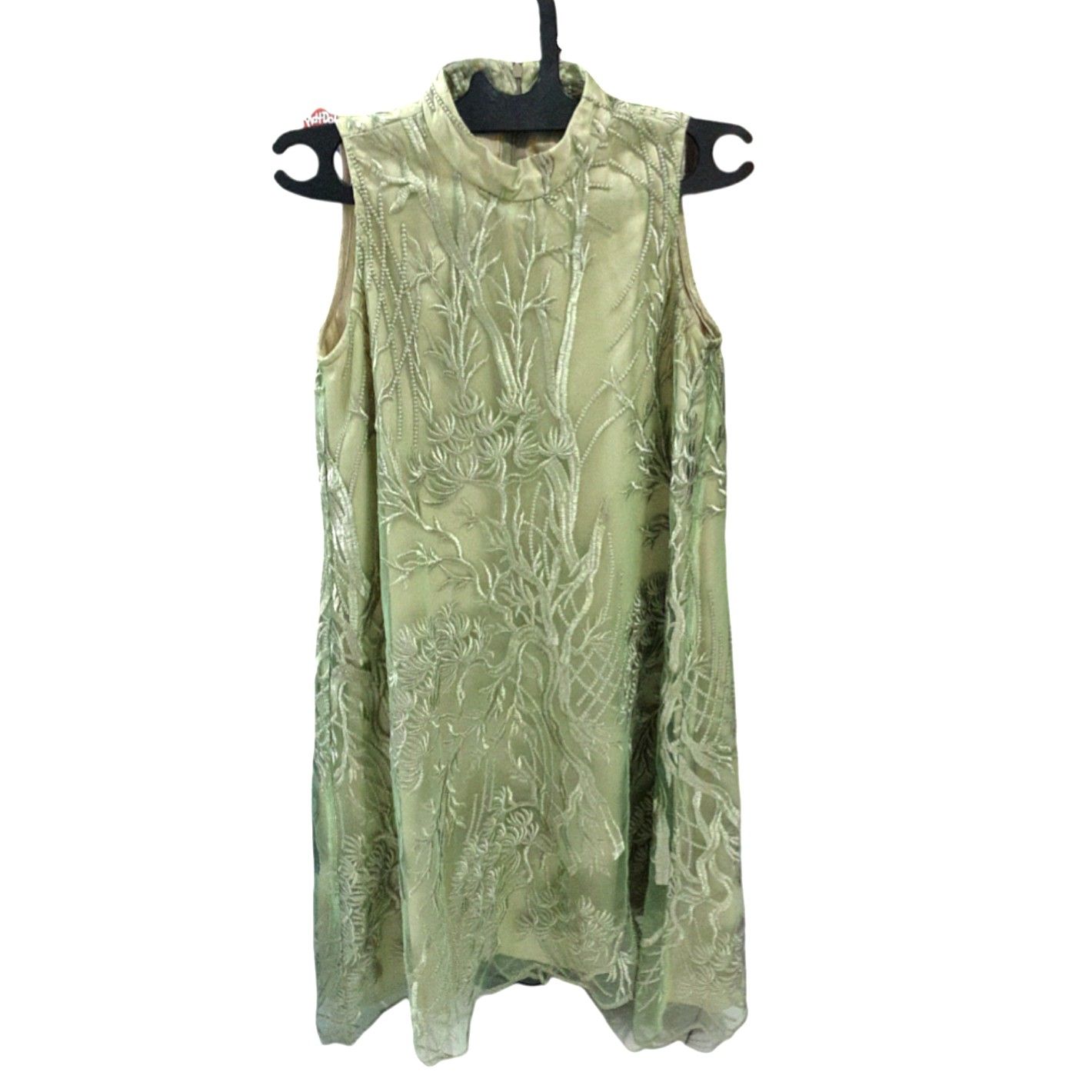 Lace dress hijau sage green caroline kosasih, Fesyen Wanita, Pakaian ...