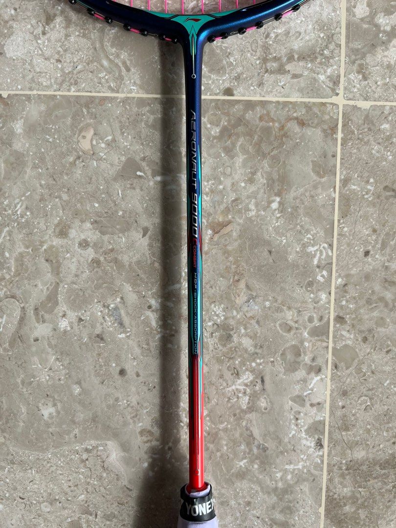 Lining Aeronaut 9000c, Sports Equipment, Sports & Games, Racket & Ball ...