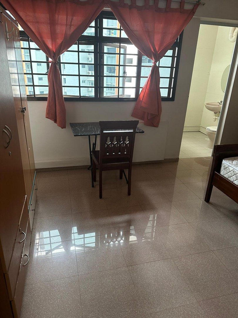 MASTER BEDROOM FEMALE SHARING CLEMENTI | $750 | COOKING ALLOWED | NEAR ...
