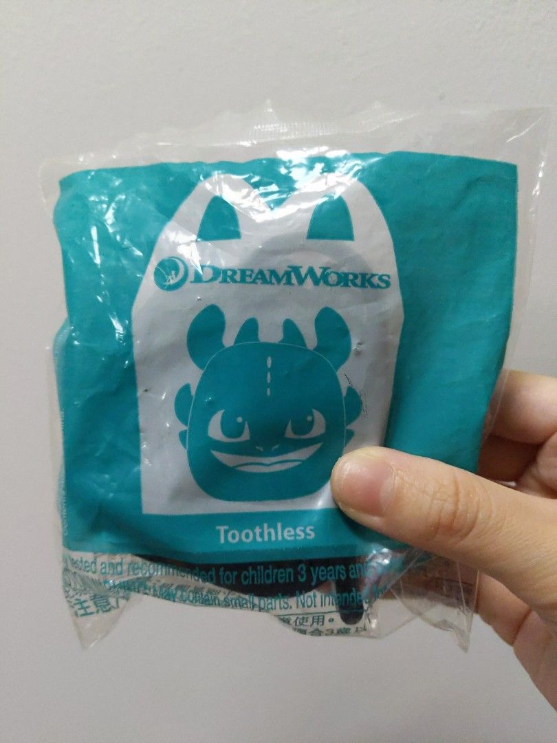 McDonalds Toothless toy, Hobbies & Toys, Memorabilia & Collectibles ...
