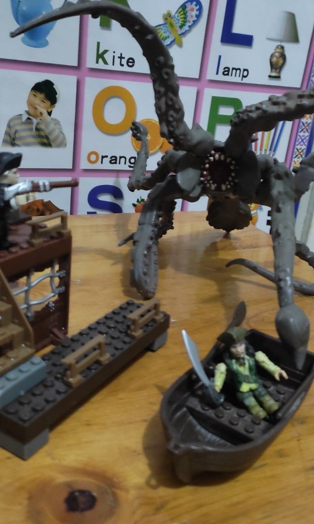 Mega bloks Pirates of the Caribbean, Hobbies & Toys, Toys & Games on ...