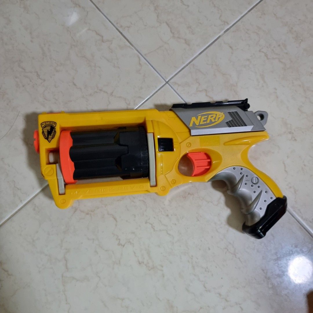 Nerf Maverick Revolver 6 Gun Dart Blaster, Hobbies & Toys, Toys & Games ...