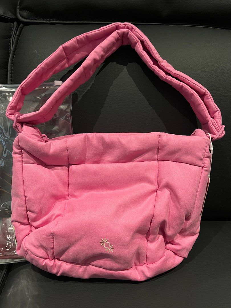 Paper Bunny Puffer Swing Bag, Women's Fashion, Bags & Wallets, Cross ...