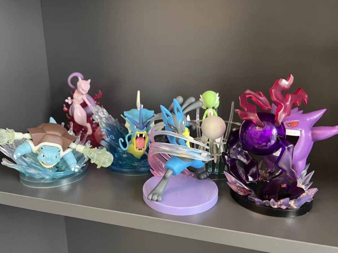 Pokemon Mewtwo Gengar Dragonite Gyrados Venusaur Pikachu Machamp ...