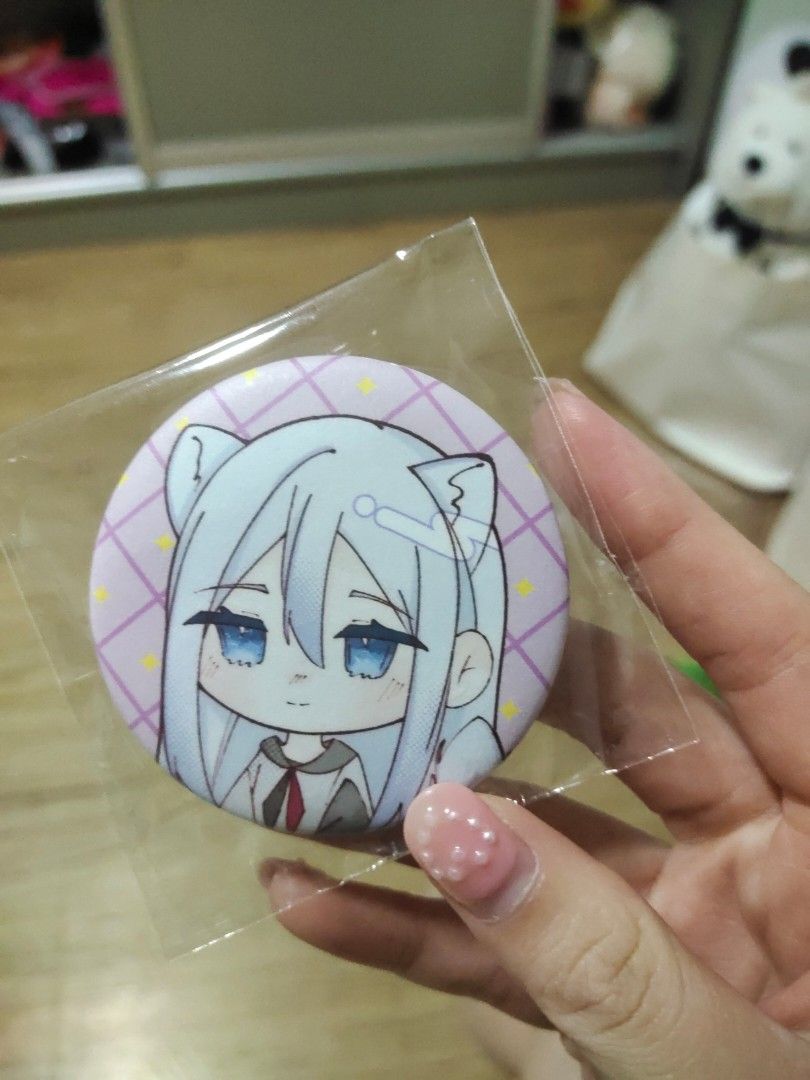 Project sekai Mizuki and kanade pin, Hobbies & Toys, Memorabilia ...