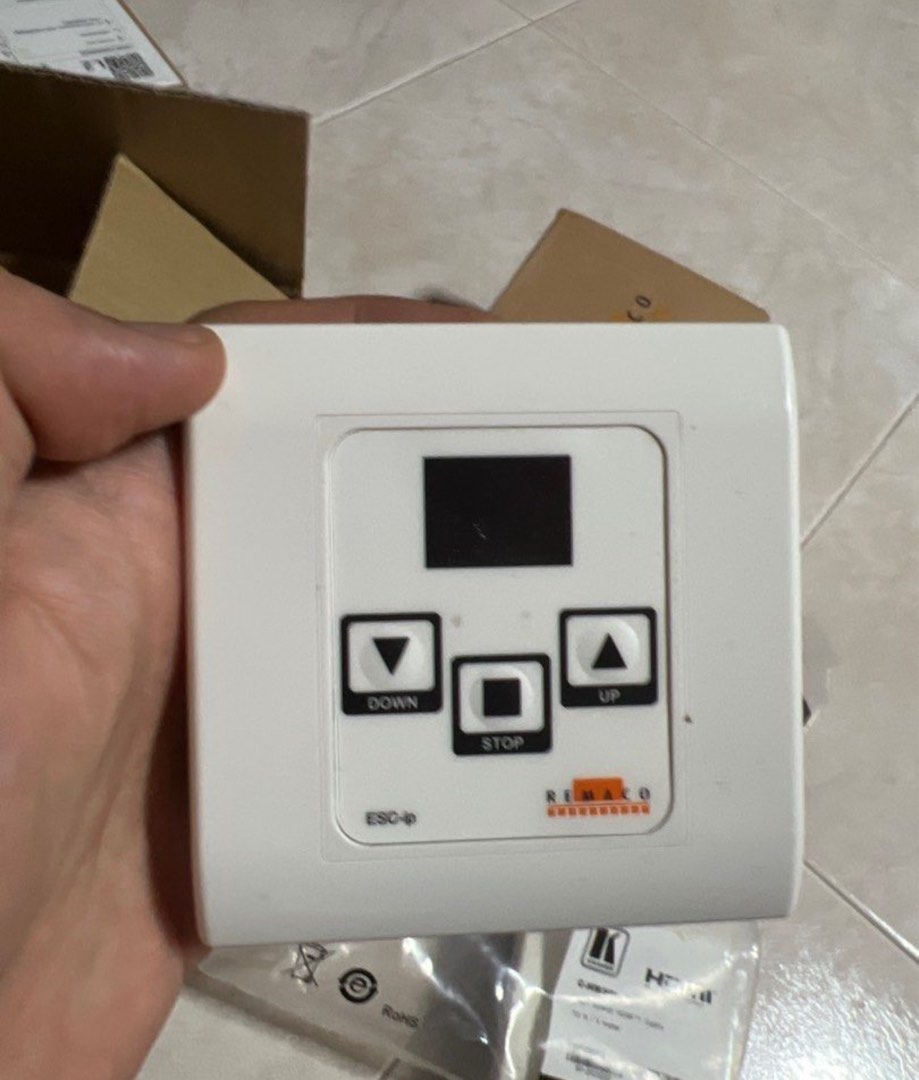 Remaco Screen controller (manual), Everything Else on Carousell