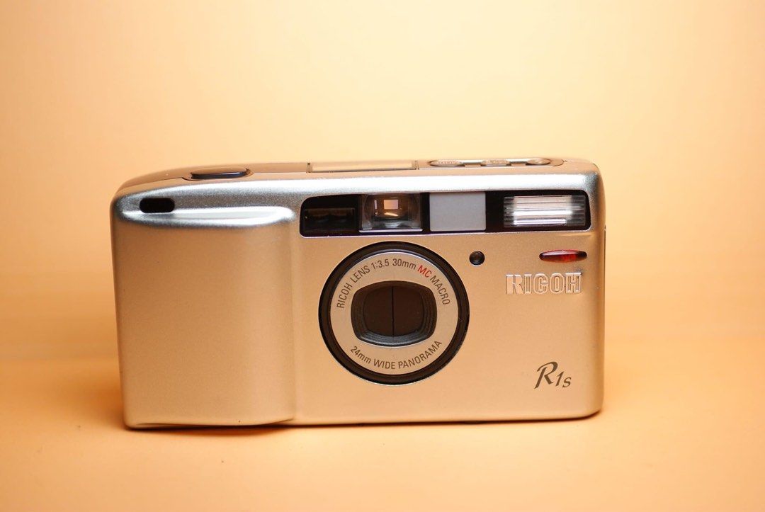 Ricoh R1s Film Camera, Photography, Cameras on Carousell