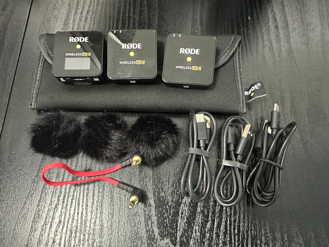 rode wireless go ii with Charging box, Photography, Photography ...