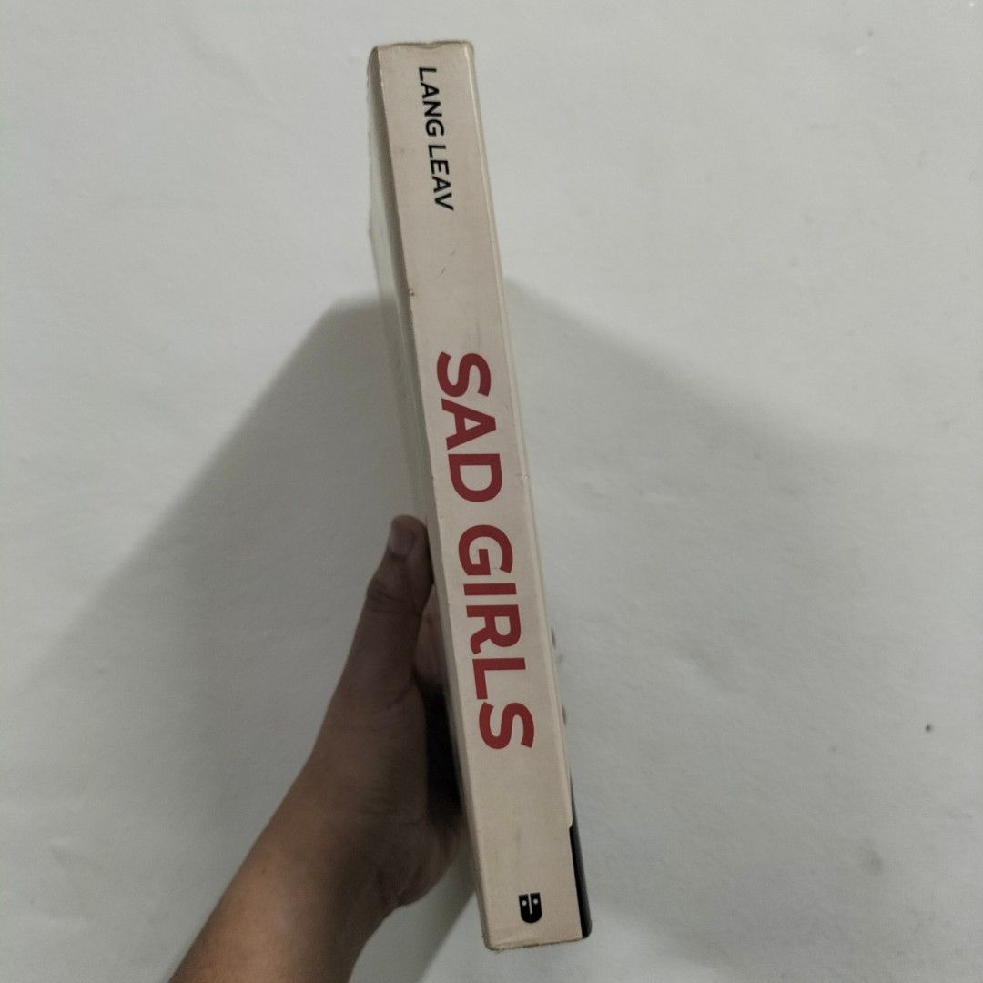 SAD GIRLS by Lang Leav, Hobbies & Toys, Books & Magazines, Fiction ...