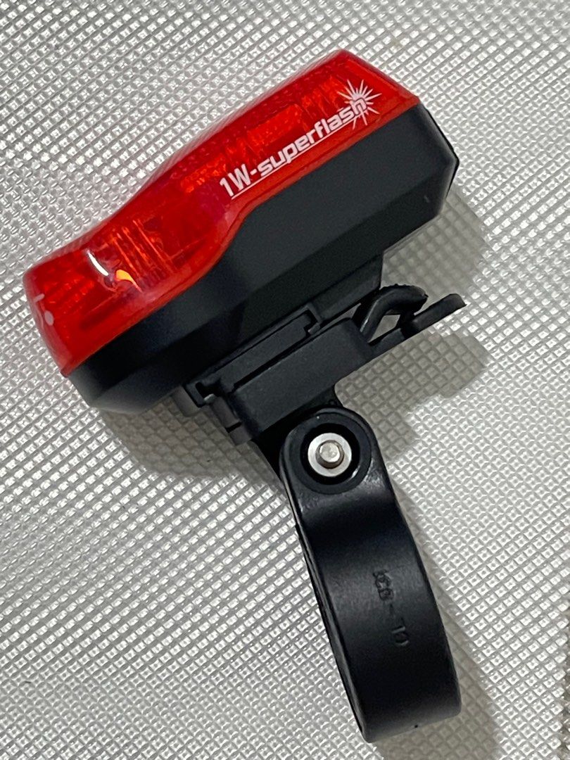 Smart 1W superflash rear light, Sports Equipment, Bicycles & Parts ...