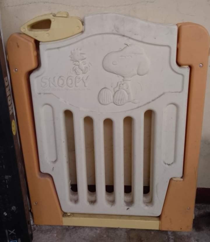 SNOOPY SAFETY GATE, Babies & Kids, Baby Nursery & Kids Furniture ...