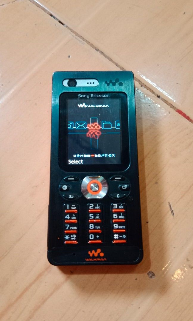 Sony Ericsson W880i Walkman Mobile Phone, Mobile Phones & Gadgets ...