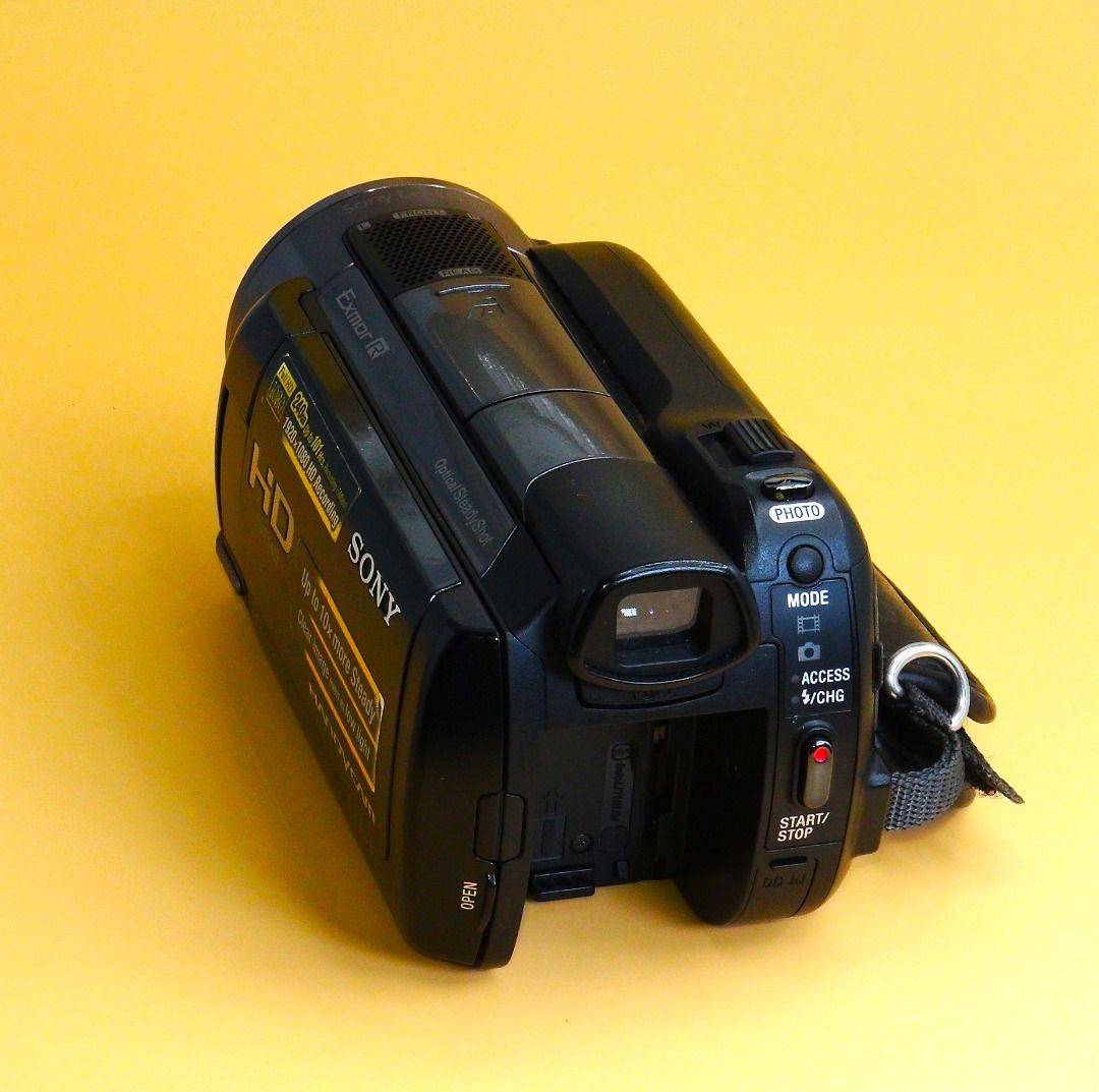 SONY Handycam Sale! EISA Award Camcorder HDR-XR520E FHD AVCHD 240GB 12 ...