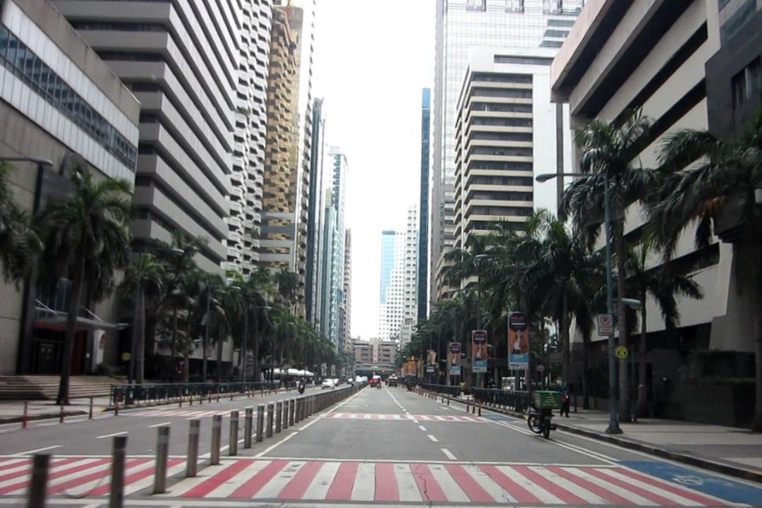 Strata 100 Building Ortigas Center 120 square meters, Property, For ...