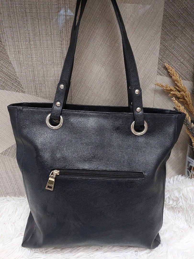 Studio9 Saera tote bag, Women's Fashion, Bags & Wallets, Tote Bags on ...