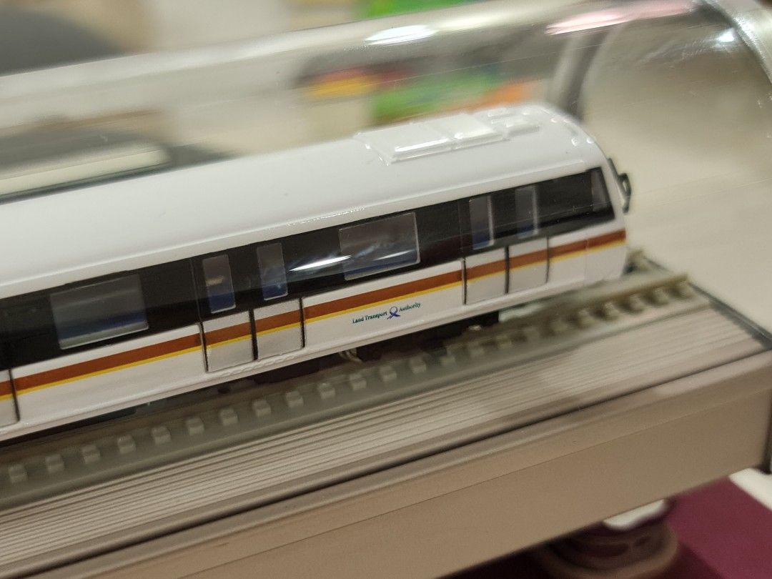 T251 Thomson-East Coast Line MRT 3-cabin Model, Hobbies & Toys, Toys ...