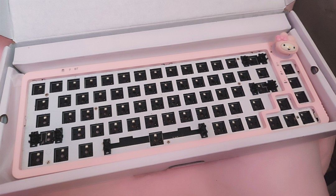 TM680 Pink Keyboard (3 modes, barebones), Computers & Tech, Parts ...