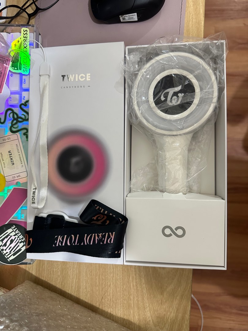 TWICE official lightstick ver.3 CANDYBONG, Hobbies & Toys, Memorabilia ...