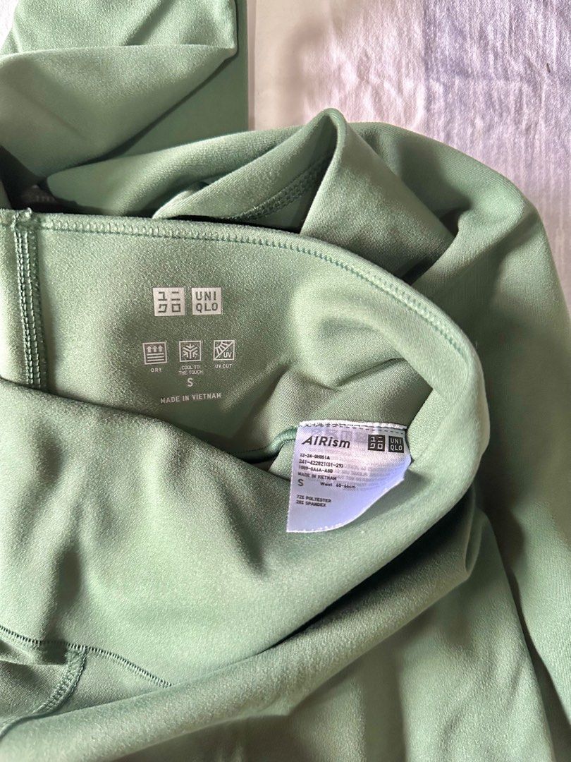 Uniqlo Airism moss green leggings, Women's Fashion, Activewear on Carousell