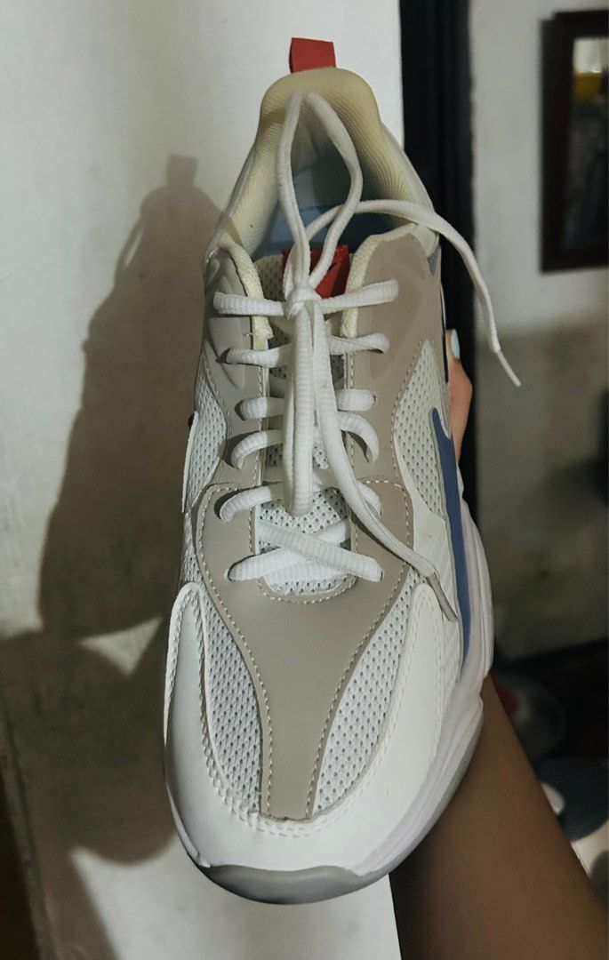 World Balance Kinetica, Women's Fashion, Footwear, Sneakers on Carousell