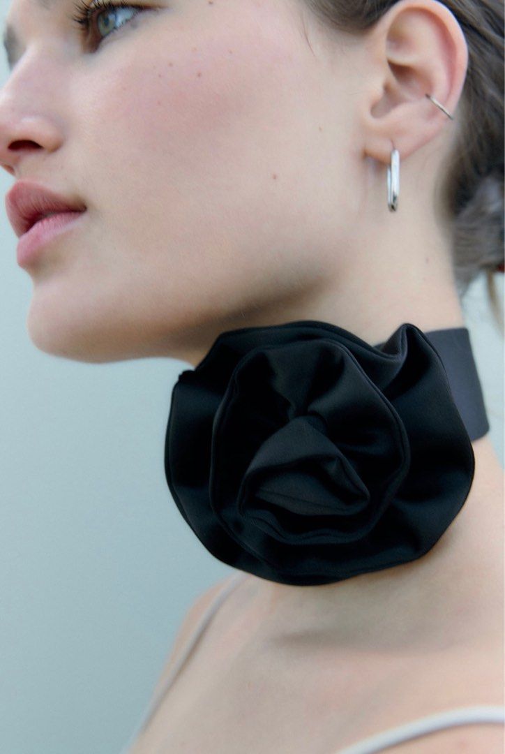 Zara floral choker necklace, Women's Fashion, Watches & Accessories ...