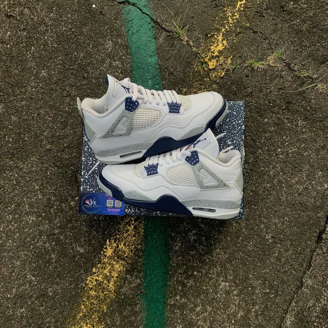 Air Jordan 4 Midnight Navy, Men's Fashion, Footwear, Sneakers on Carousell