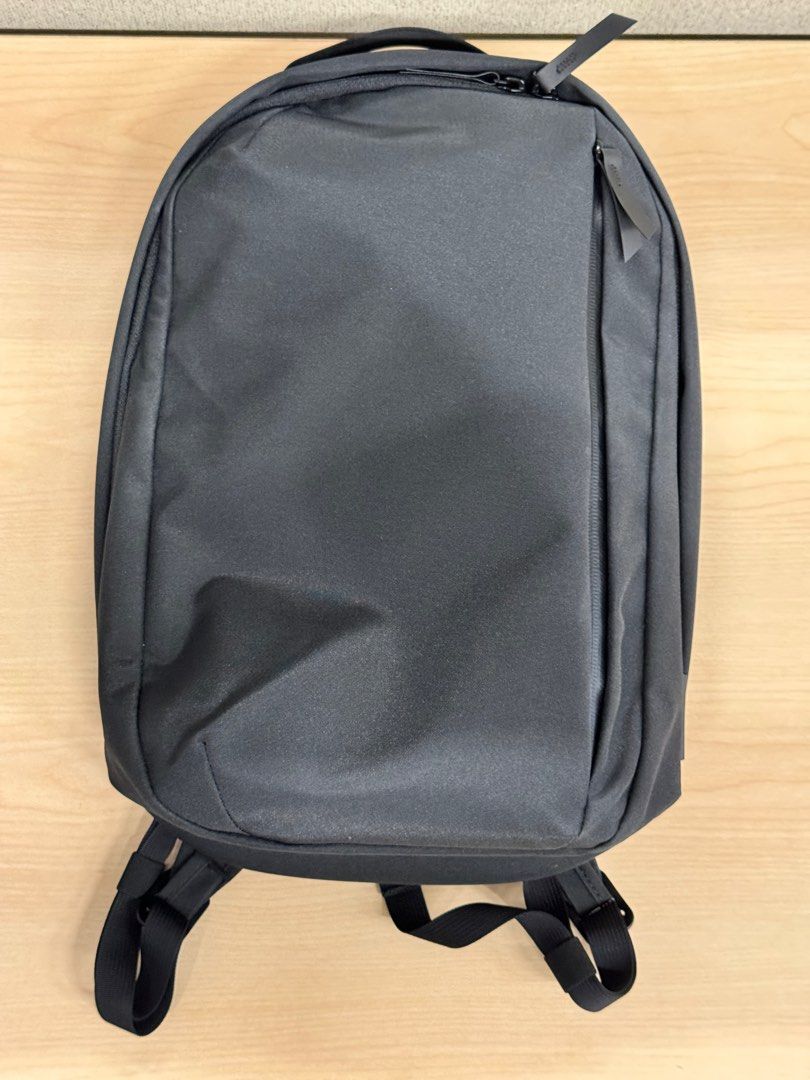 Alpaka Metro Backpack, Men's Fashion, Bags, Backpacks on Carousell