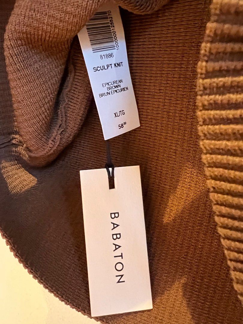 Aritzia Brand New with tags Sculpt Knit Tank, Women's Fashion, Tops ...