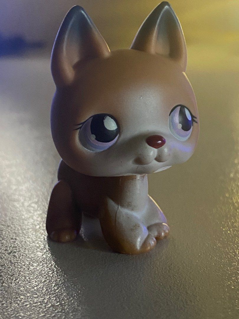 Authentic LPS Littlest Pet Shop German Shepherd #112, Hobbies & Toys ...