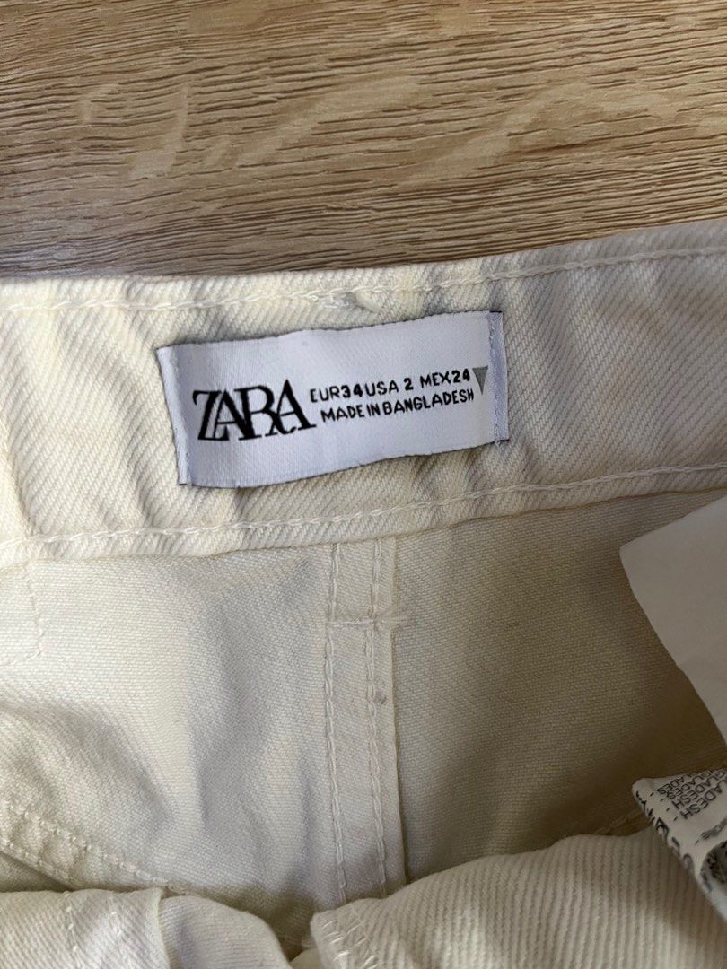 Authentic Zara white denim short, Women's Fashion, Bottoms, Shorts on ...