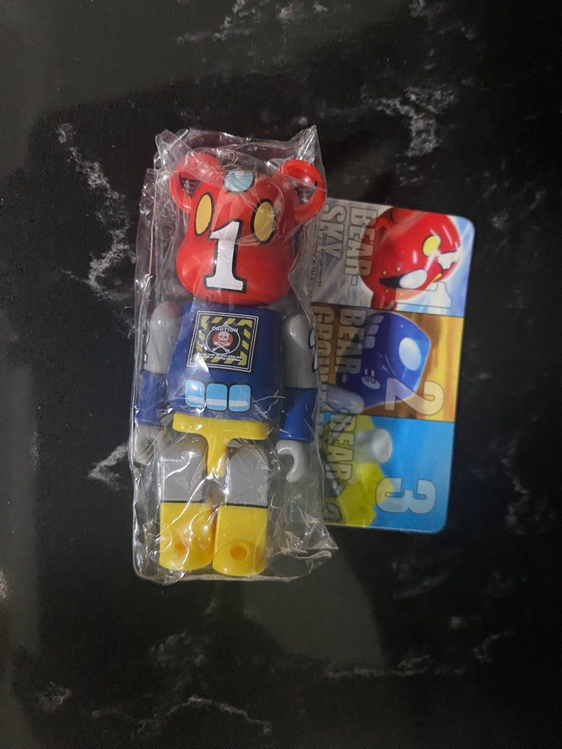 Bearbrick robot Artist Rare, Hobbies & Toys, Toys & Games on Carousell