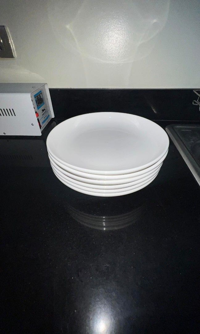 Big Plates - 1 pc 200, Furniture & Home Living, Kitchenware & Tableware ...