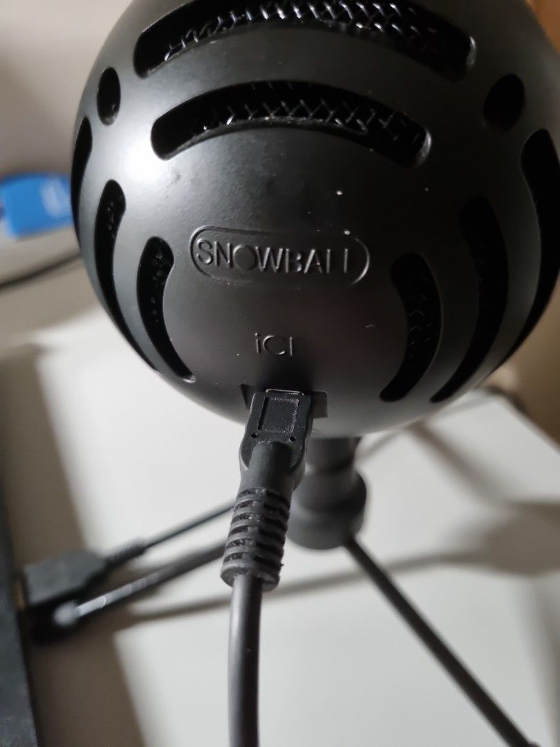 Blue Snowball Microphone, Audio, Microphones on Carousell