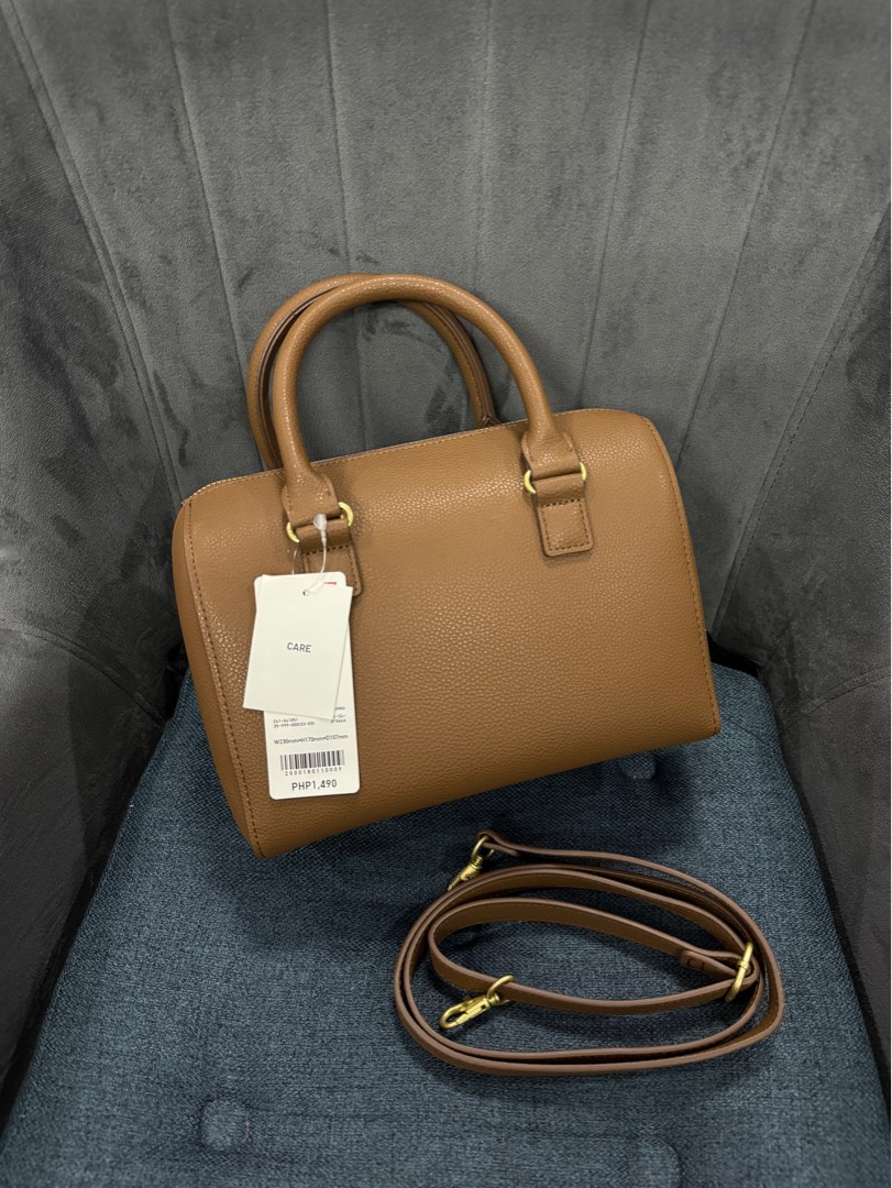 BNEW Uniqlo Handbag Crossbody Bag, Women's Fashion, Bags & Wallets ...