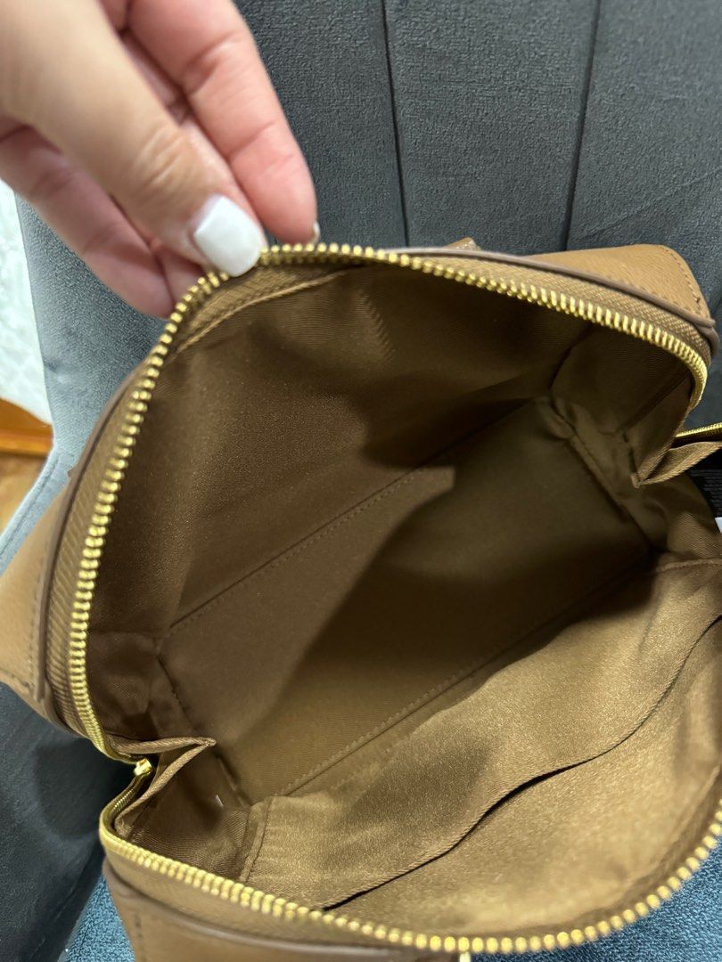 BNEW Uniqlo Handbag Crossbody Bag, Women's Fashion, Bags & Wallets ...