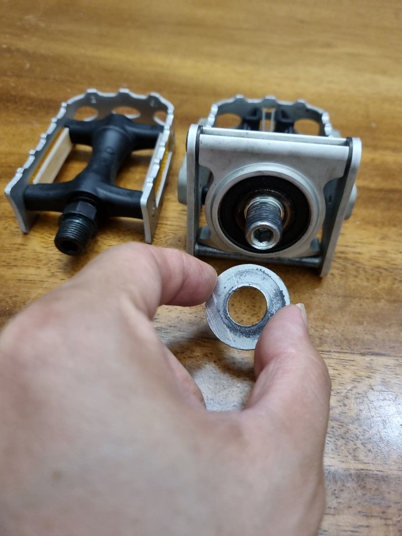 Brompton original pedals 1 set, Sports Equipment, Bicycles & Parts, Parts & Accessories on Carousell